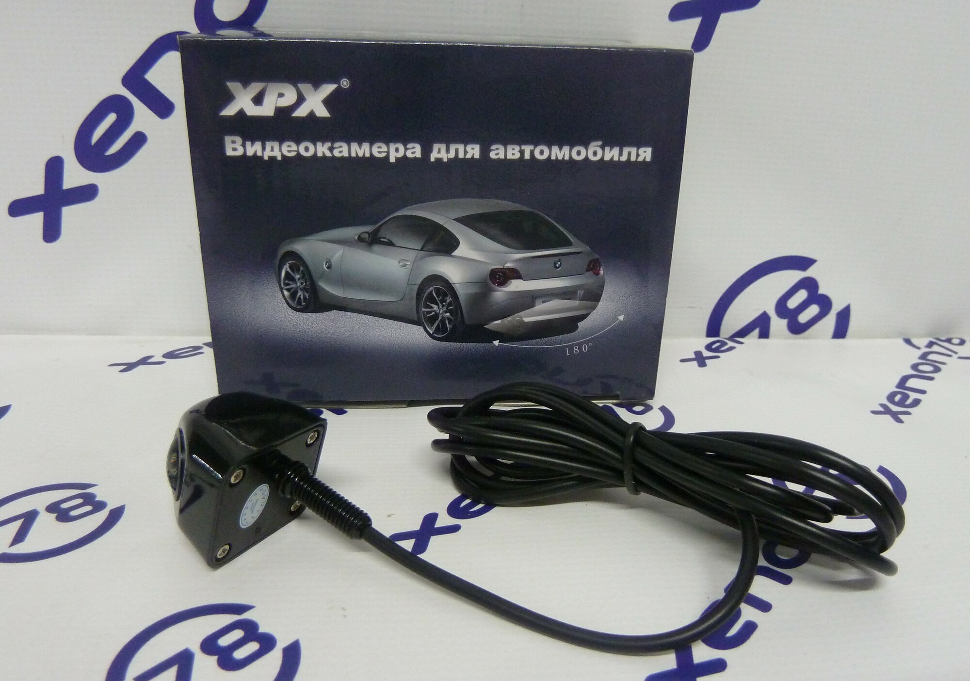 Универсальная камера заднего вида XPX UHD-405C (пирамида с винтом) 12В - 1 шт.