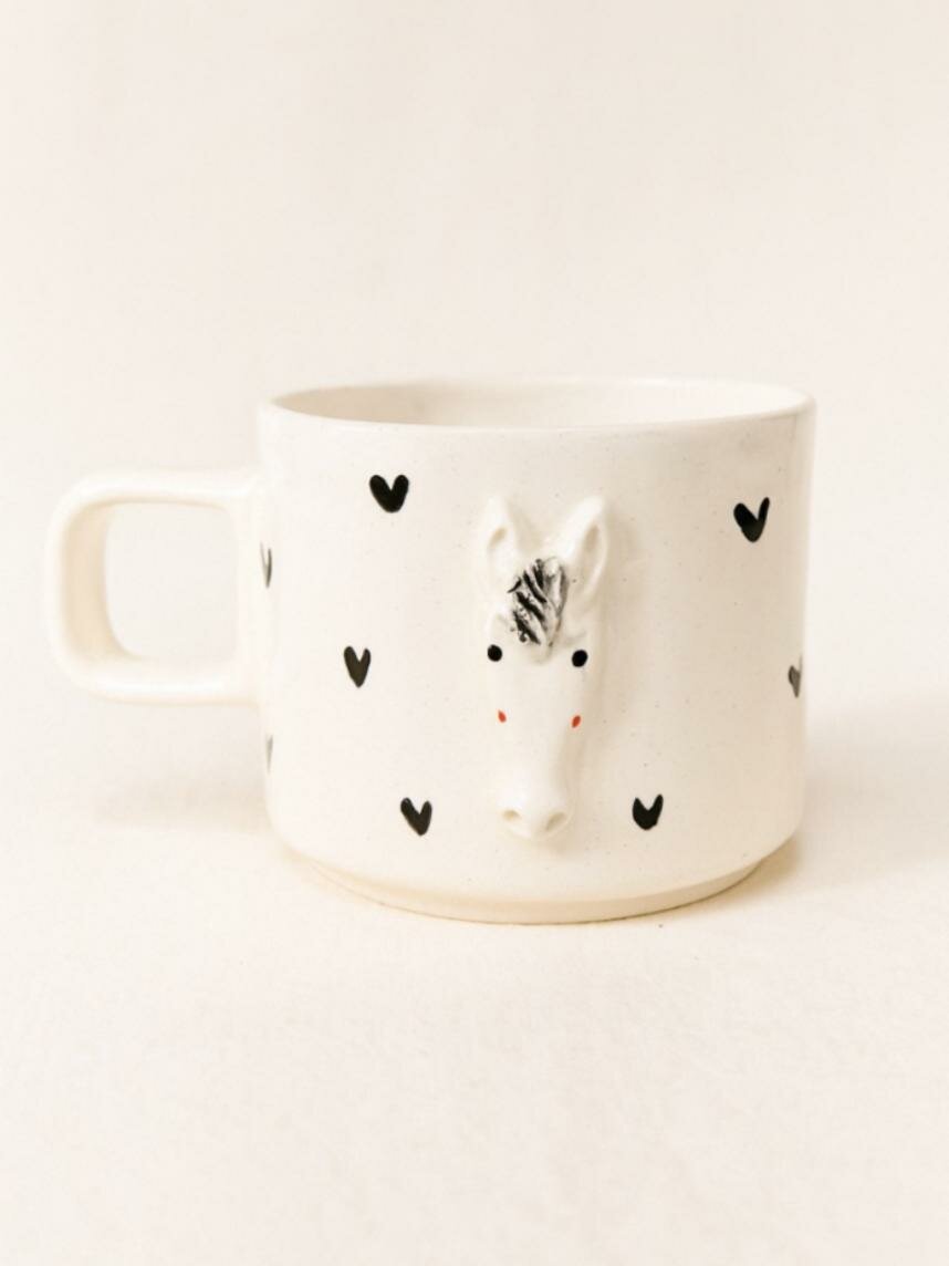 Кружка ручной работы с фигуркой Лошадка с сердечками, полуфарфор, 250 мл
