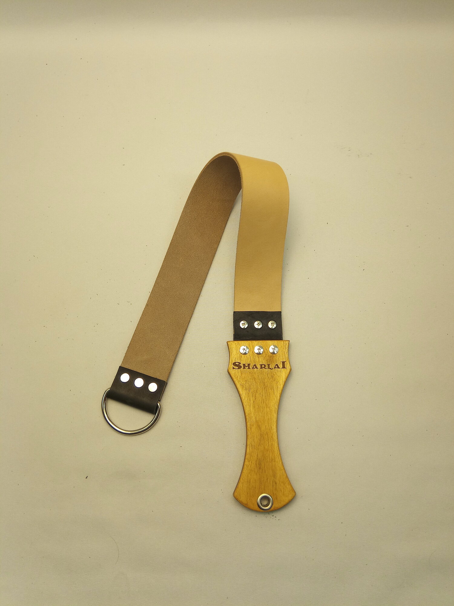 Р-027 Ремень для правки - доводки опасных бритв, ножей. (кожа 3 - 3.2мм. натуральный)