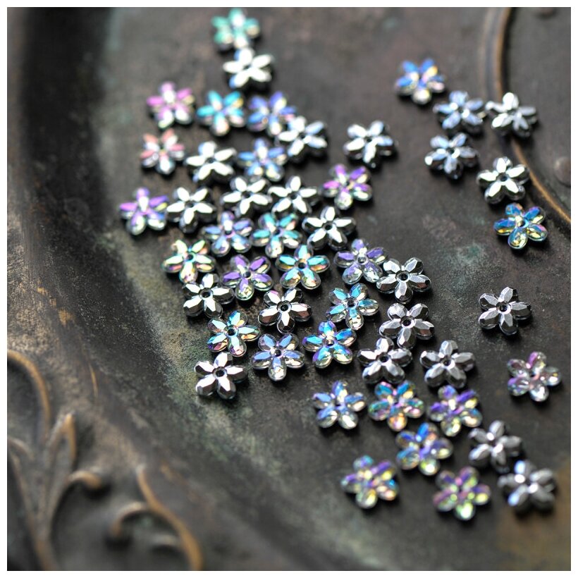 Стразы Пришивные Цветочки (упаковка 20 шт.) для рукоделия/шитья/декора одежды, цвет Cristal AB, 8x8x2 мм