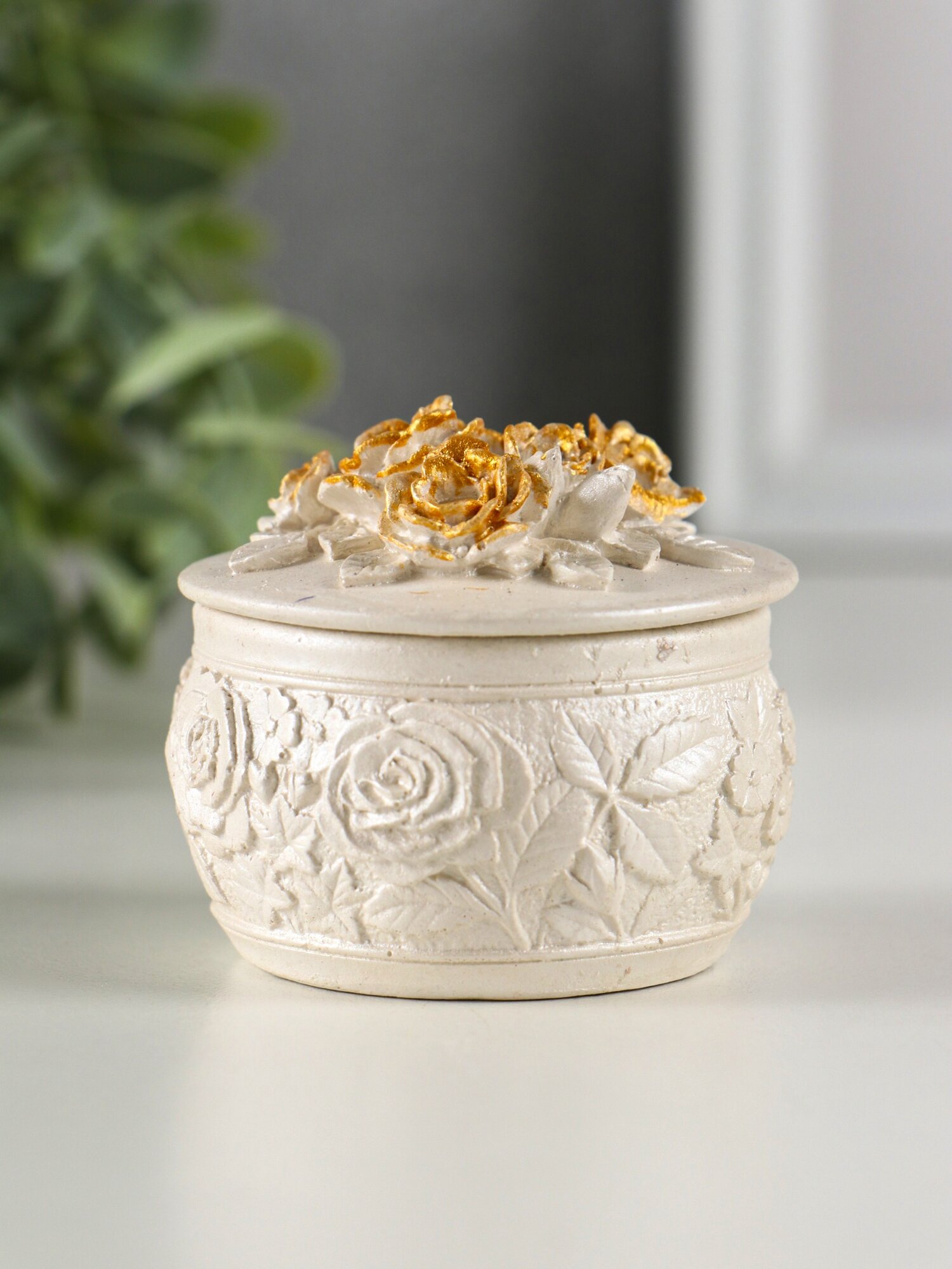 Шкатулка для украшений «Розы», с крышкой, гипс, 6×6 см, перламутр