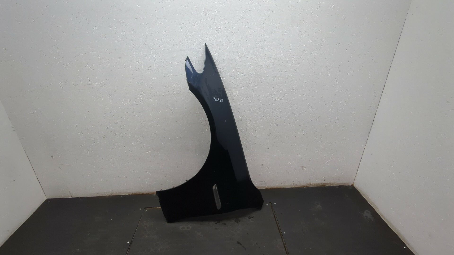 Крыло левое переднее BMW 5 F10 Б/У