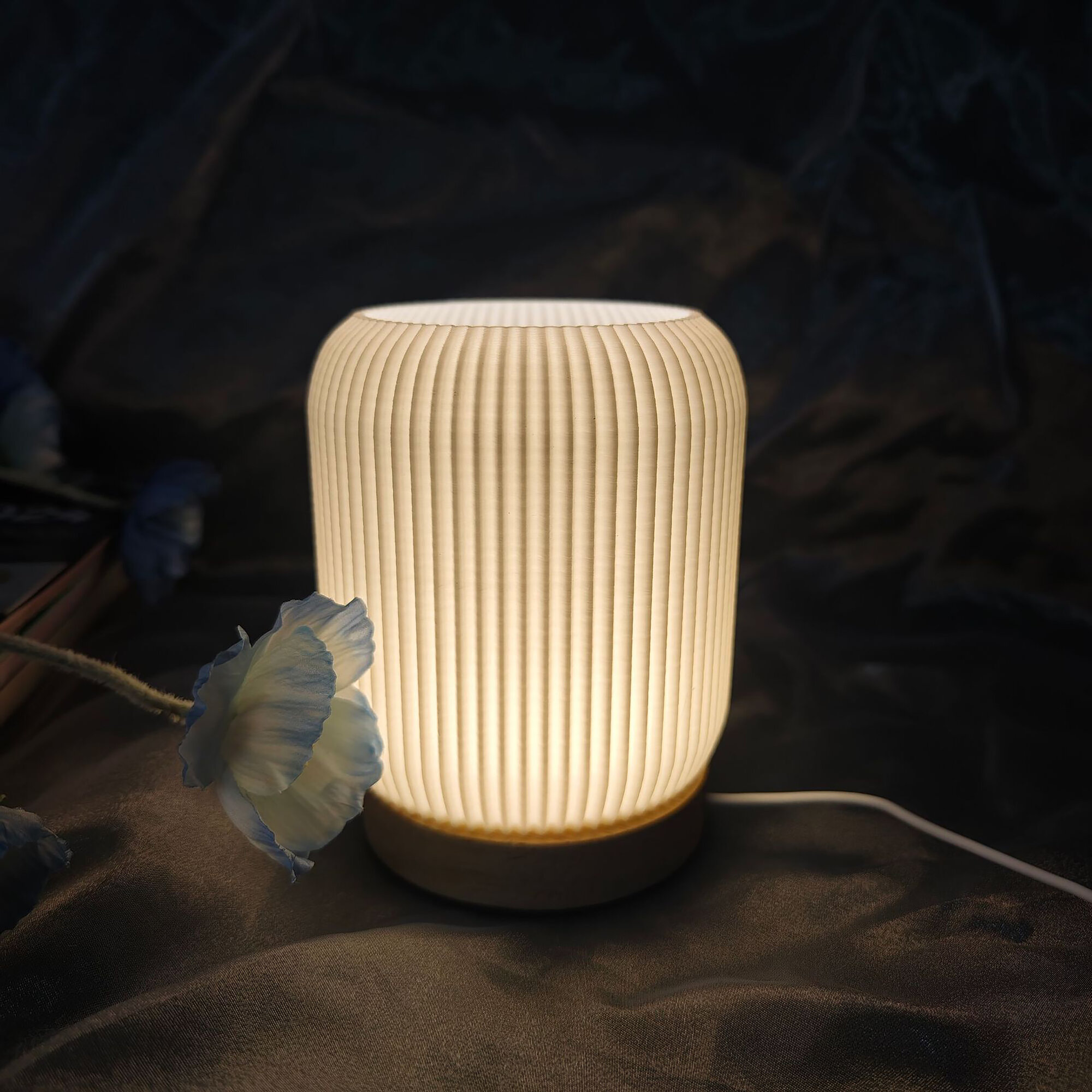 Персонализированная маленькая настольная лампа night light LED с 3-цветовой сменой