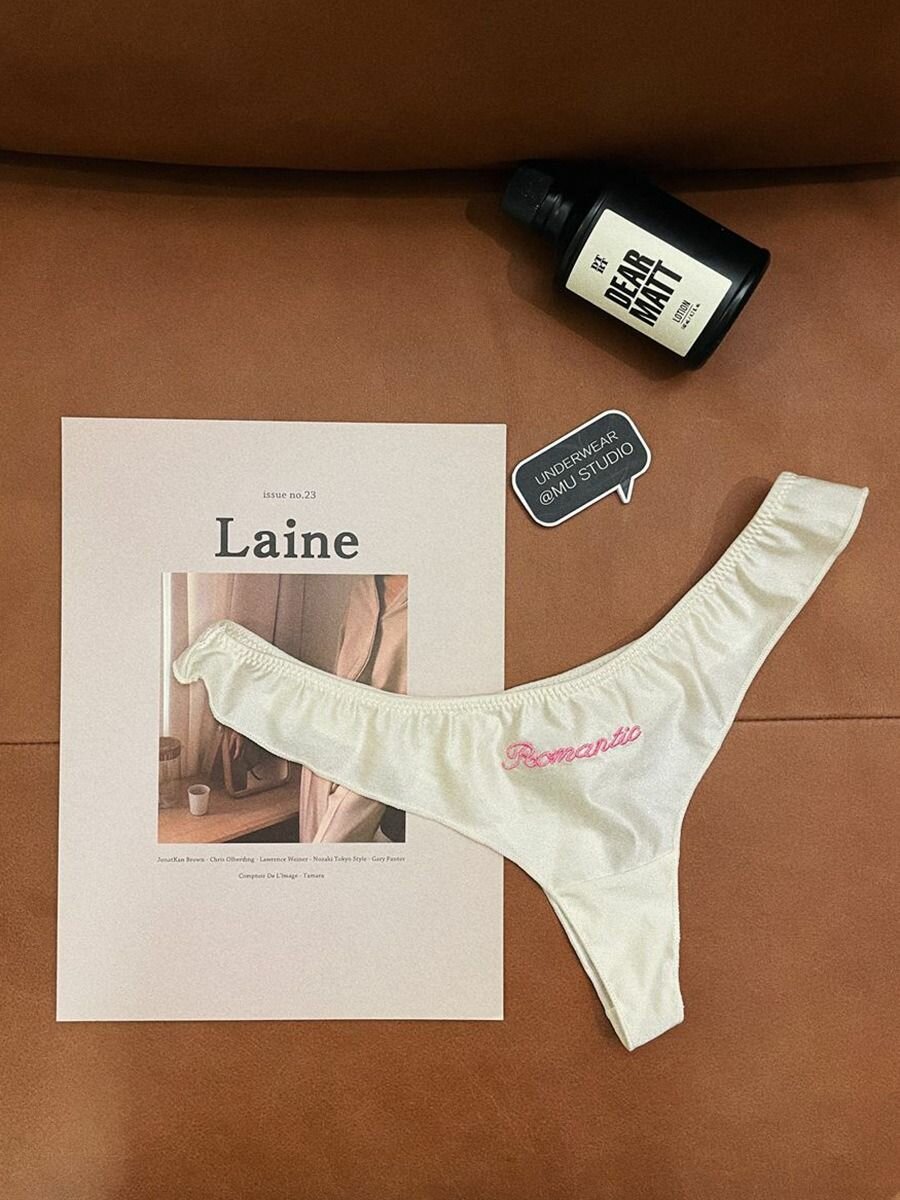 Атласные сексуальные стринги с вышивкой буквами и рюшами, заниженная талия, дышащее бесшовное мягкое тонкое нижнее белье