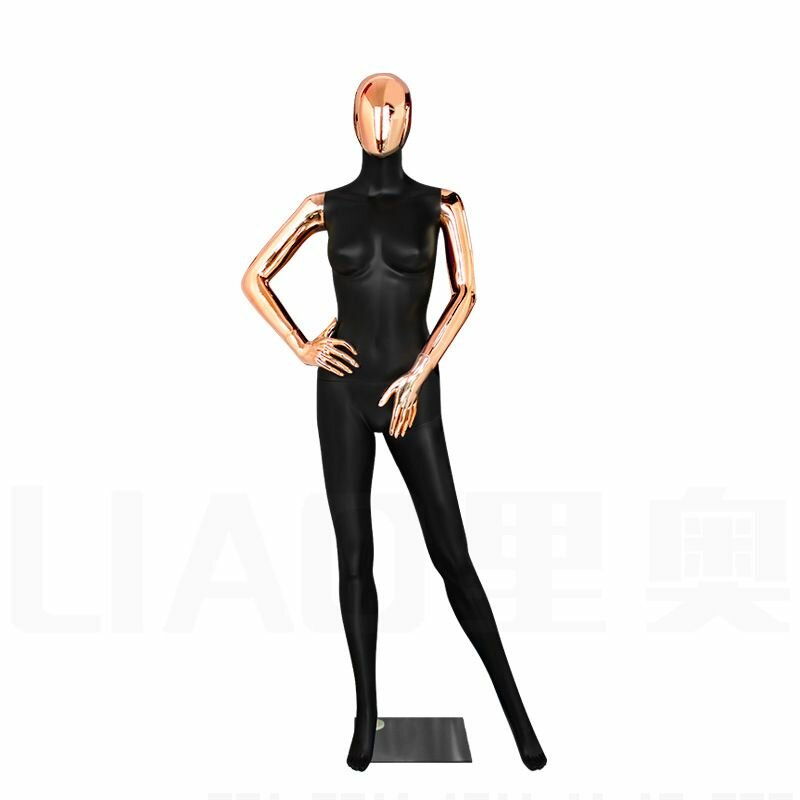 Манекен демонстрационный, Модель костюма