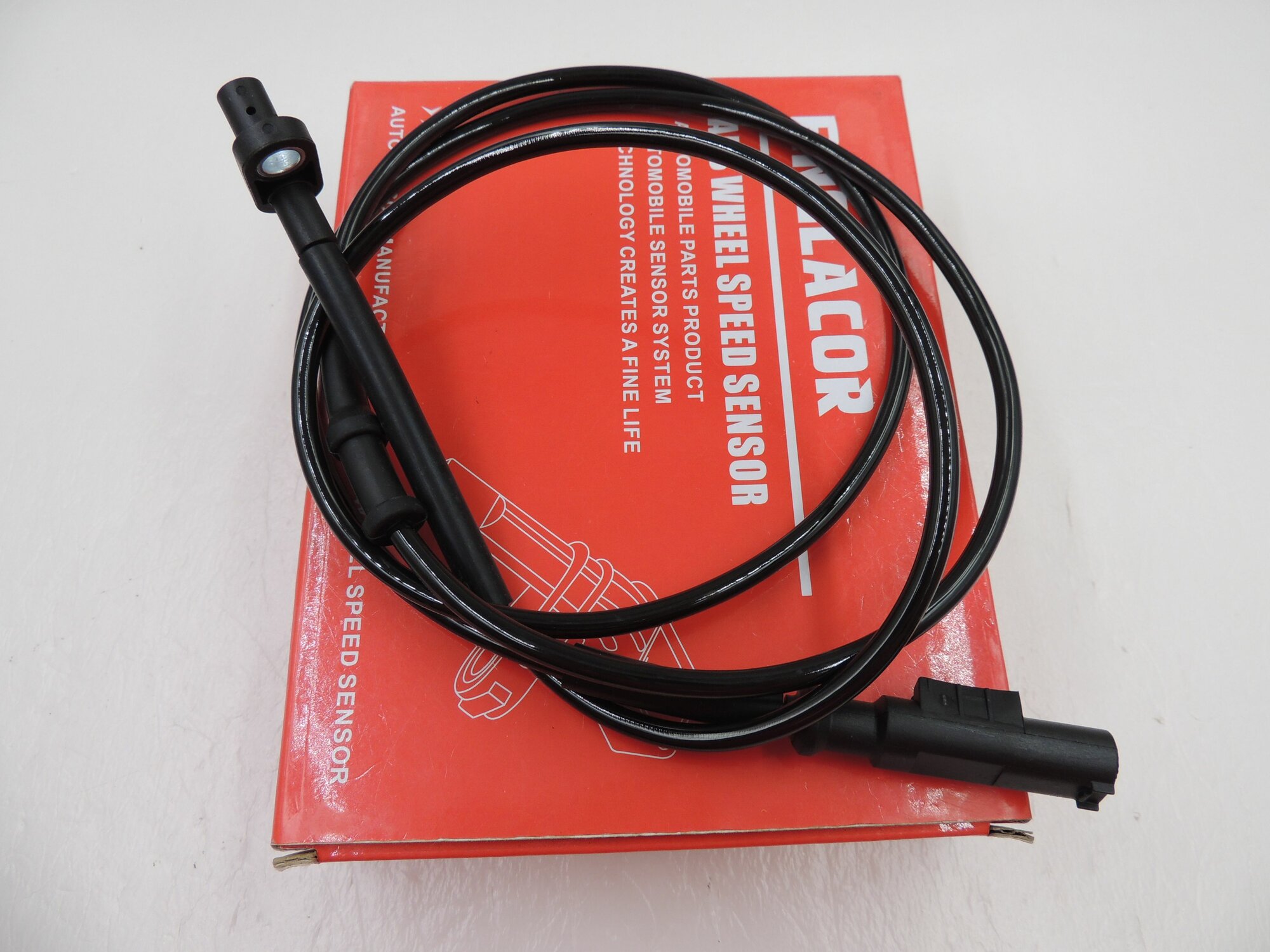Датчик ABS 1014003906 Geely