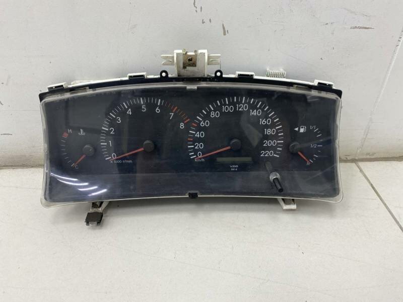 Панель приборов Toyota Corolla E120 2001-2007 кат.номер: 8380002800