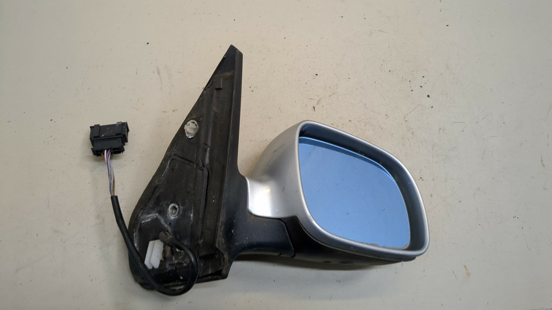 Зеркало боковое правое Volkswagen Golf 4 Б/У