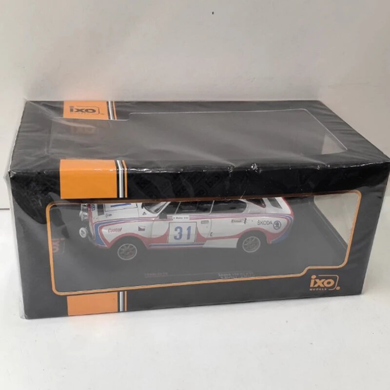 IXO масштаб 1/24 130 RS # 31 1979, имитация модели автомобиля из сплава, статическая коллекция, украшенные праздничными подарками, игрушки, сувенирный подарок