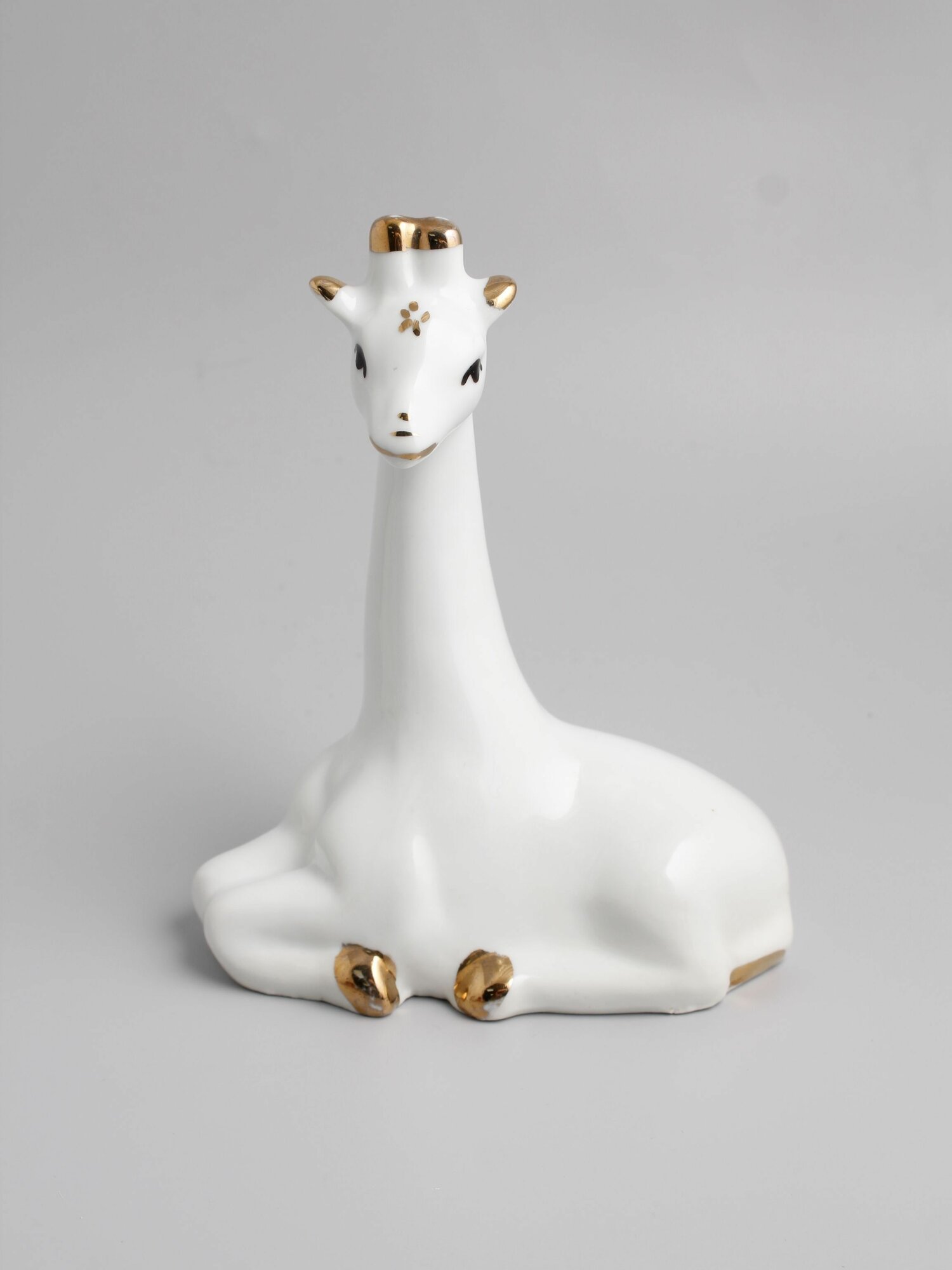 Винтажная статуэтка "Жираф", фарфор, 1980-е г. Высота 16,5 см