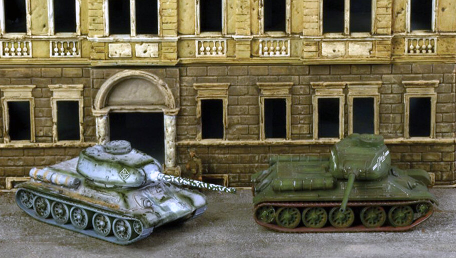 Сборная модель "Танк-34/85 (2 быстросборные модели)" (1:72), артикул 7515