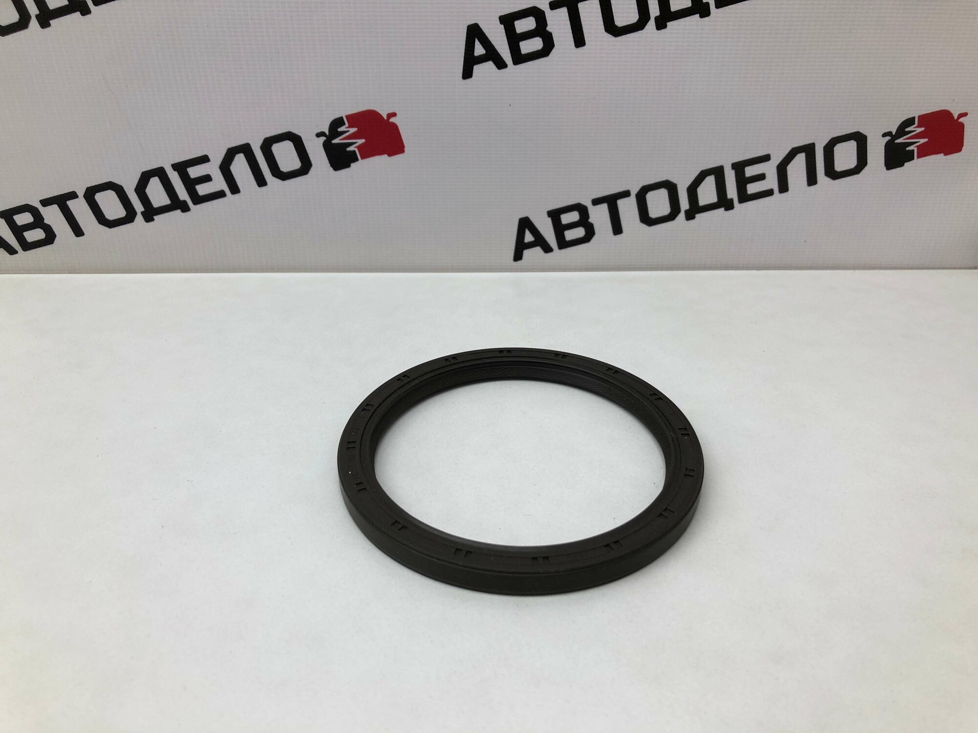 Сальник коленчатого вала Hyundai-KIA 2144338010