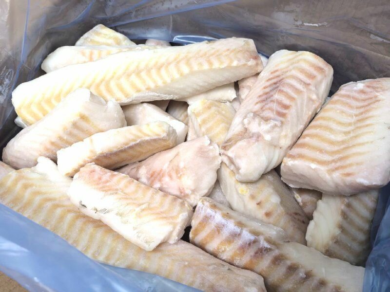 Спинка (Лойн) трески свежемороженая без костей и кожи, 5кг