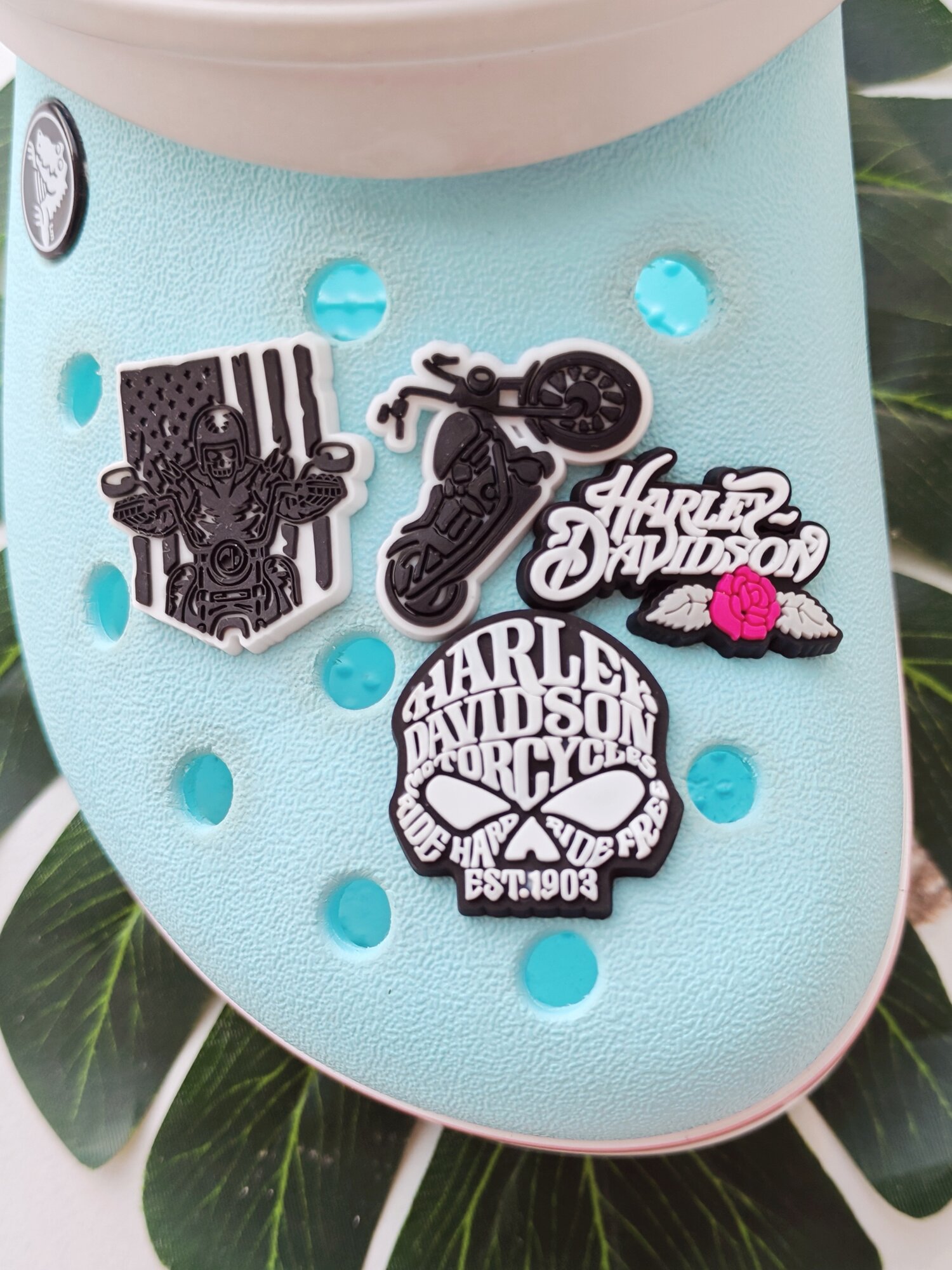 Джибитсы на crocs мужские мотоцикл jibbitz для Crocs Harley Davidson
