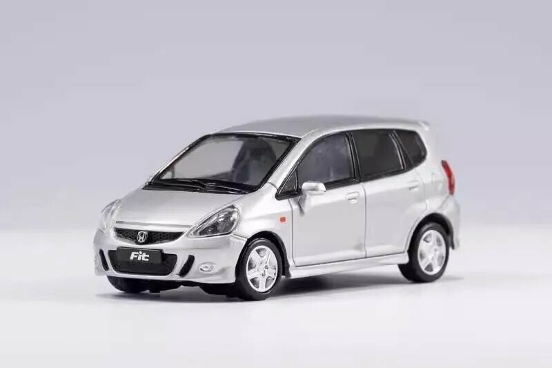 Машинка модель GCD 1:64 HONDA FIT Sport ADVAN Coating Limited alloy car model