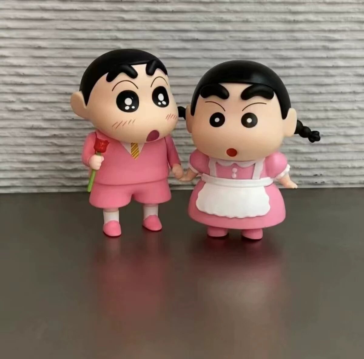 Модная мультяшная игрушка-фигурка Креон Шин-чан в костюме курьера Meituan Ele.me, милый аниме-аксессуар для автомобиля