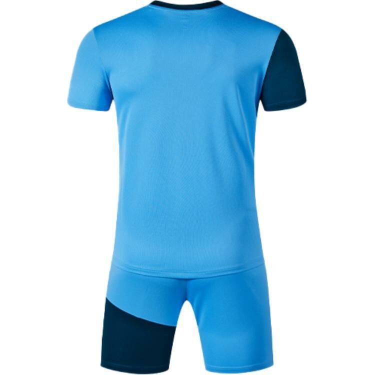 Комплект одежды