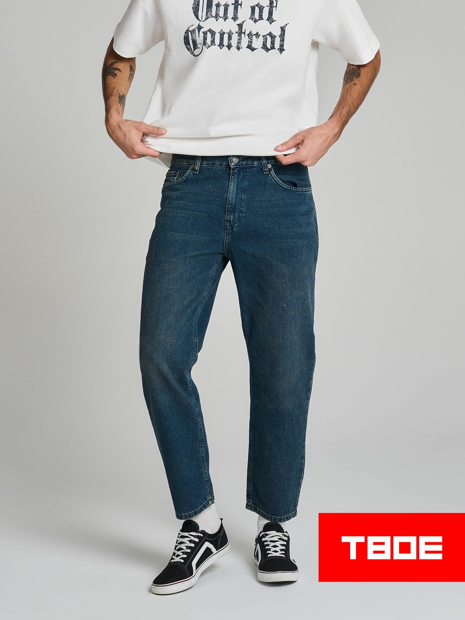 Джинсы зауженные 