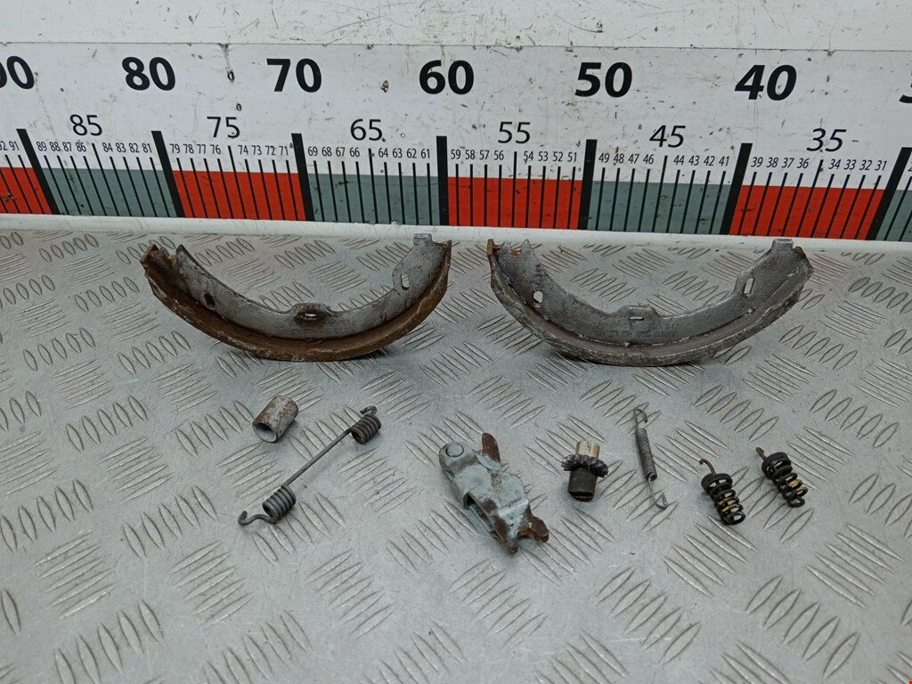 Механизм ручного тормоза Mercedes E-Class (W210) арт. 2266679