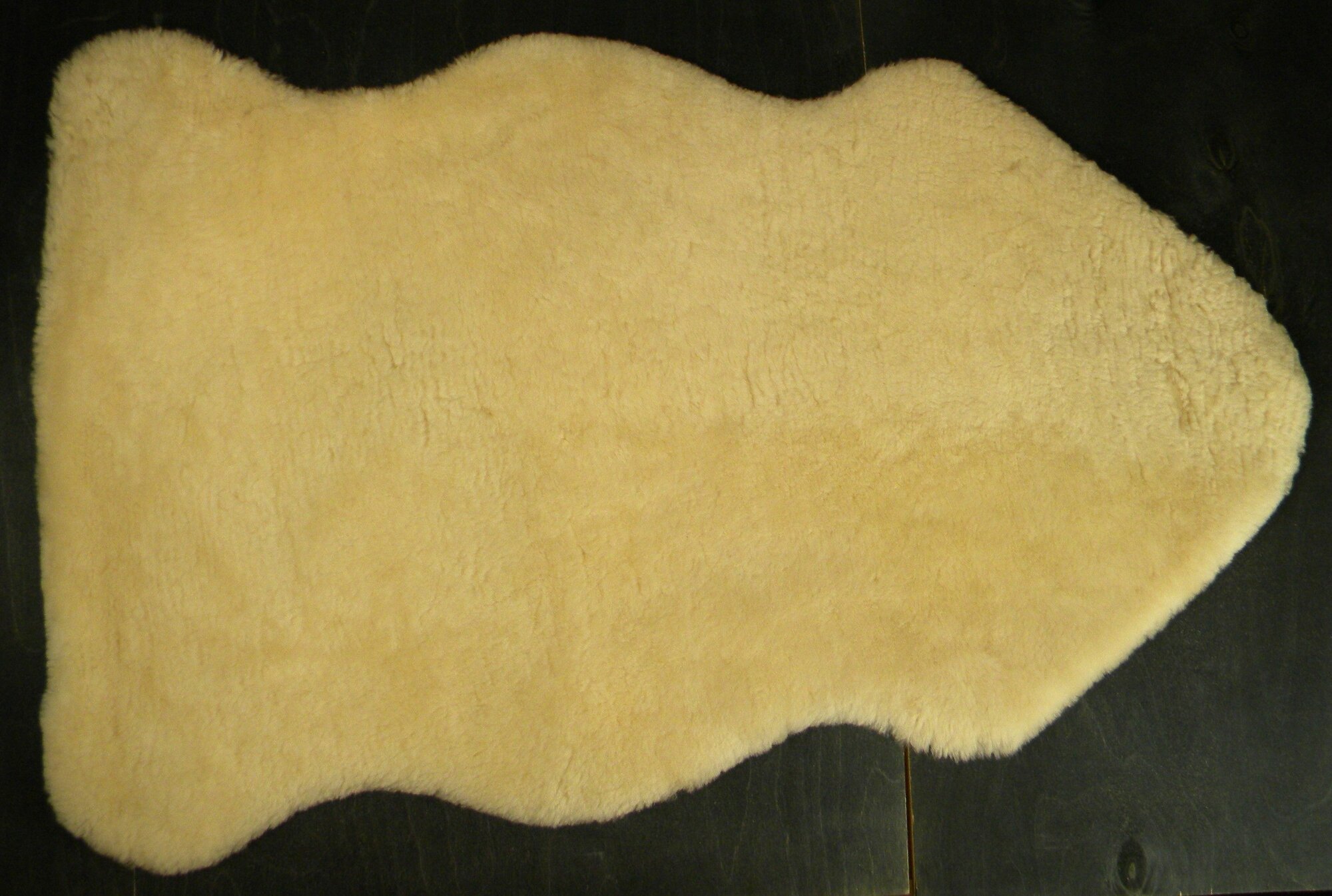 Декоративный коврик "MAGIC SHEEP" из натуральной овчины