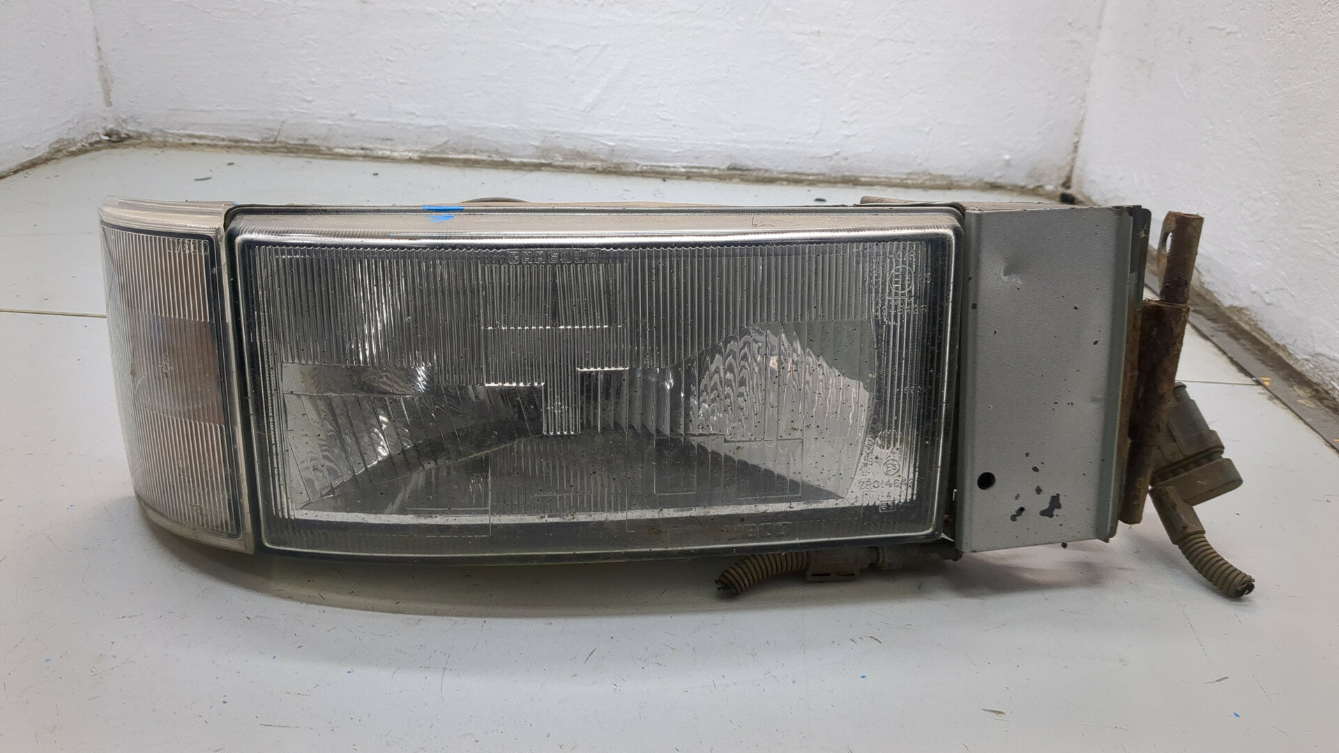 Фара (передняя) правая Iveco EuroCargo 1 Б/У