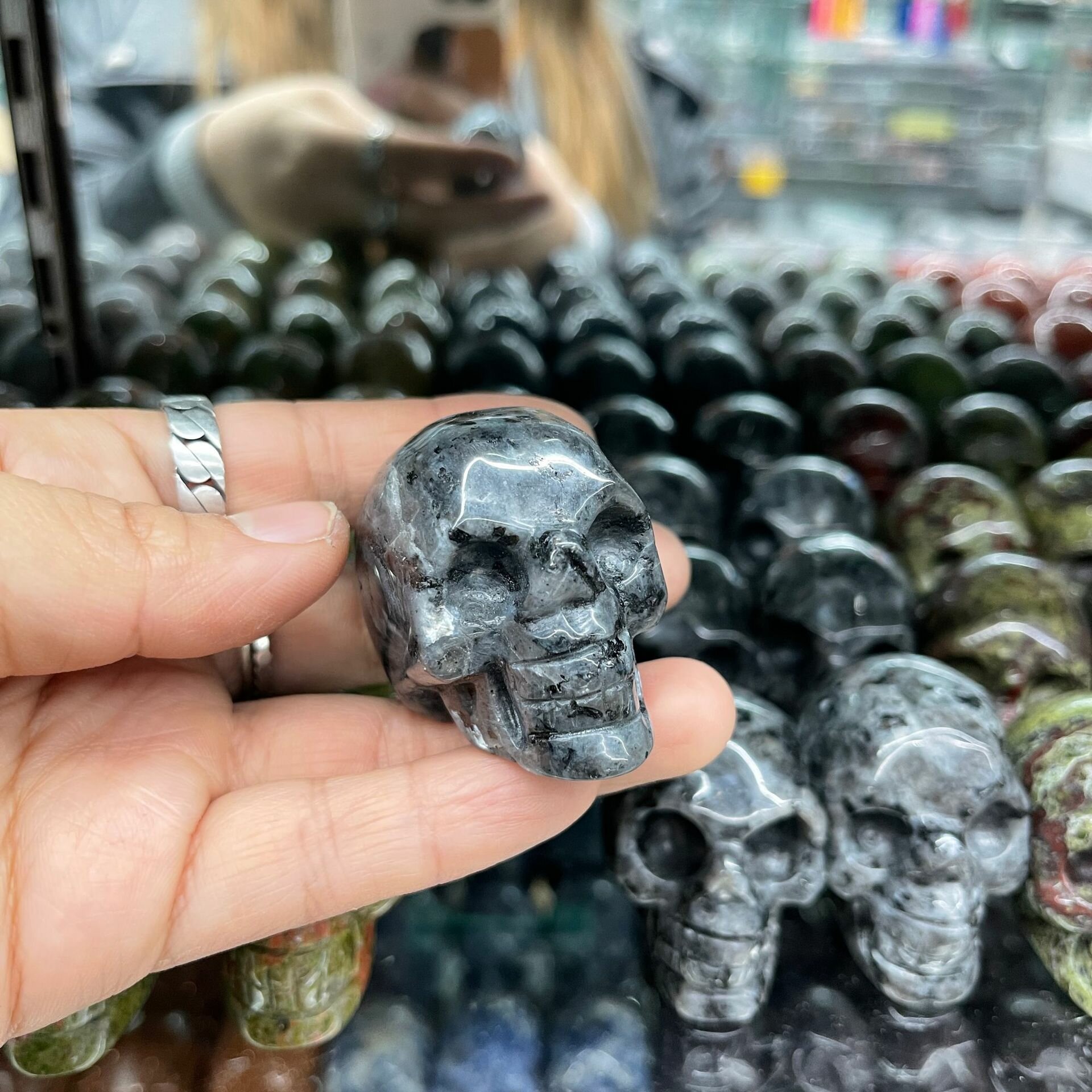 2inch Нефритовый Резной Череп Натуральный Необработанный Камень Полированный Призрачный Голова Хэллоуинское Украшение Кристальный Череп Орнамент