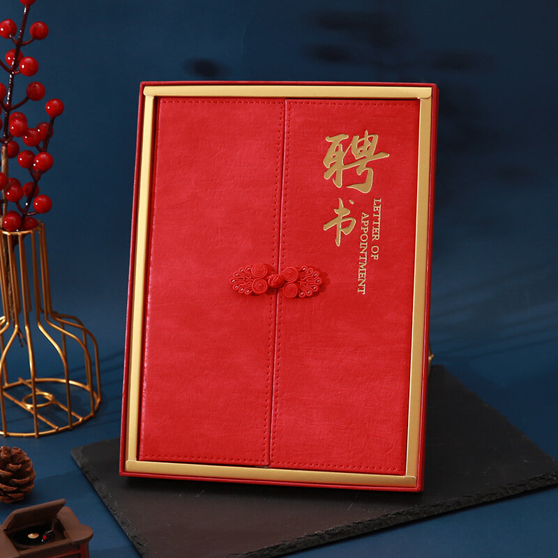 Наградная пластина формата А4 в кожаной обложке с кнопкой, высококачественная вертикальная обложка для награды выдающегося сотрудника.