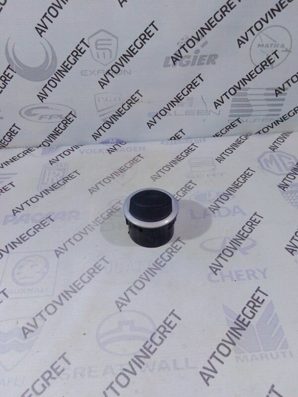 Дефлектор воздуховод Datsun On-do Б/У с пробегом