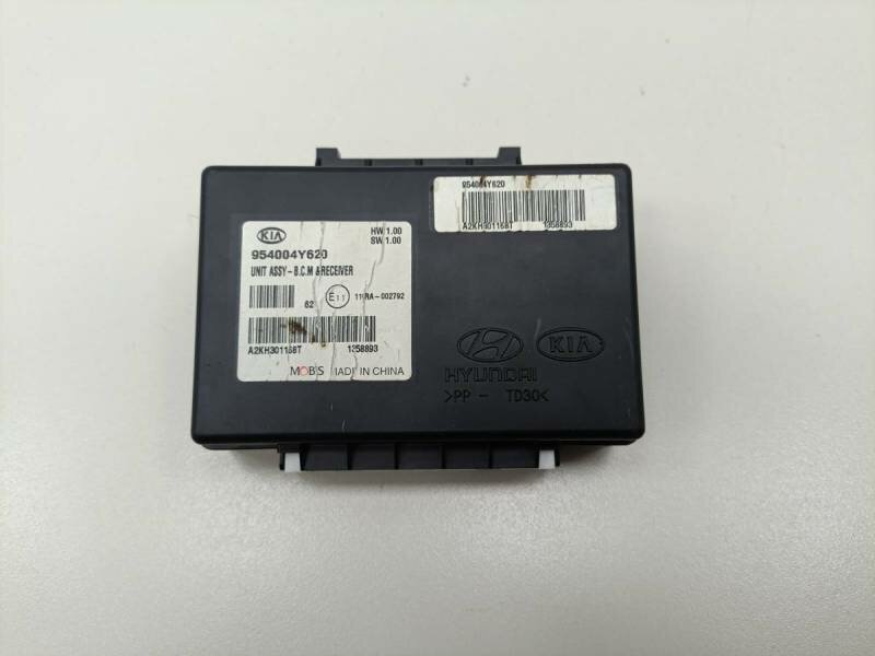 Блок электронный Kia Rio 3 UB 2011-2017 кат.номер: 954004Y620