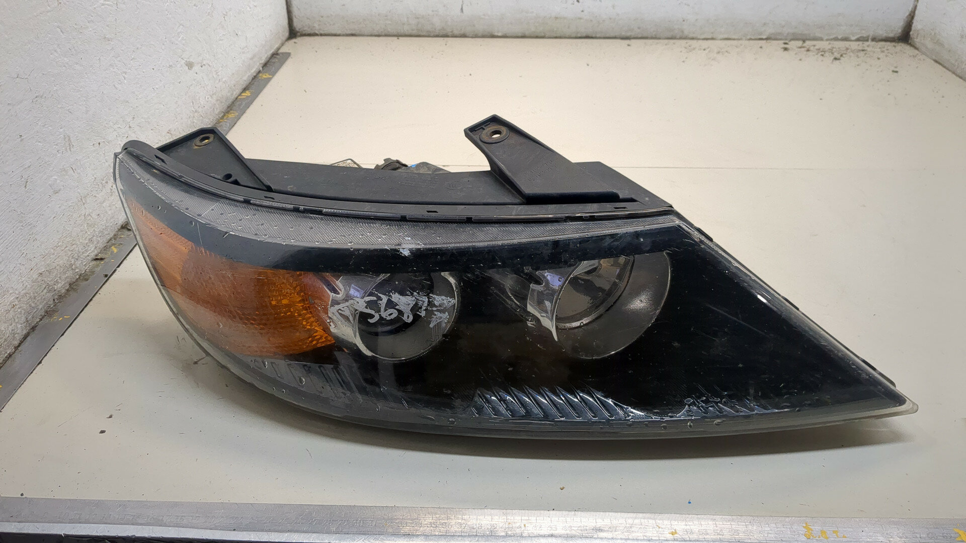 Фара (передняя) правая КИА Sorento XM Б/У