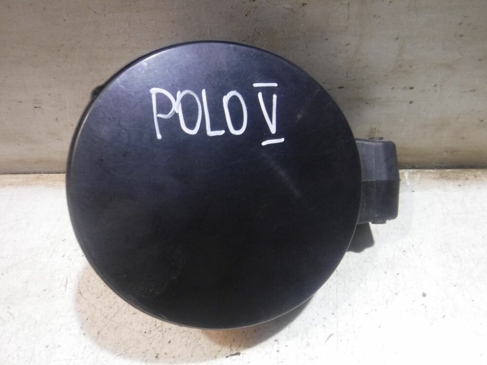 Лючок бензобака VW Polo V