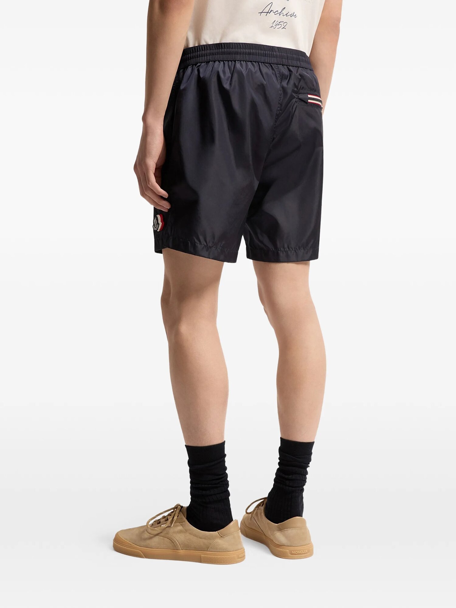 Шорты для плавания Moncler Logo-patch swim shorts, размер S, синий — фото 1