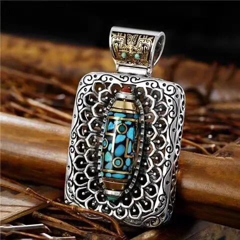 Серебряное ожерелье с подвеской девятиглазый знак