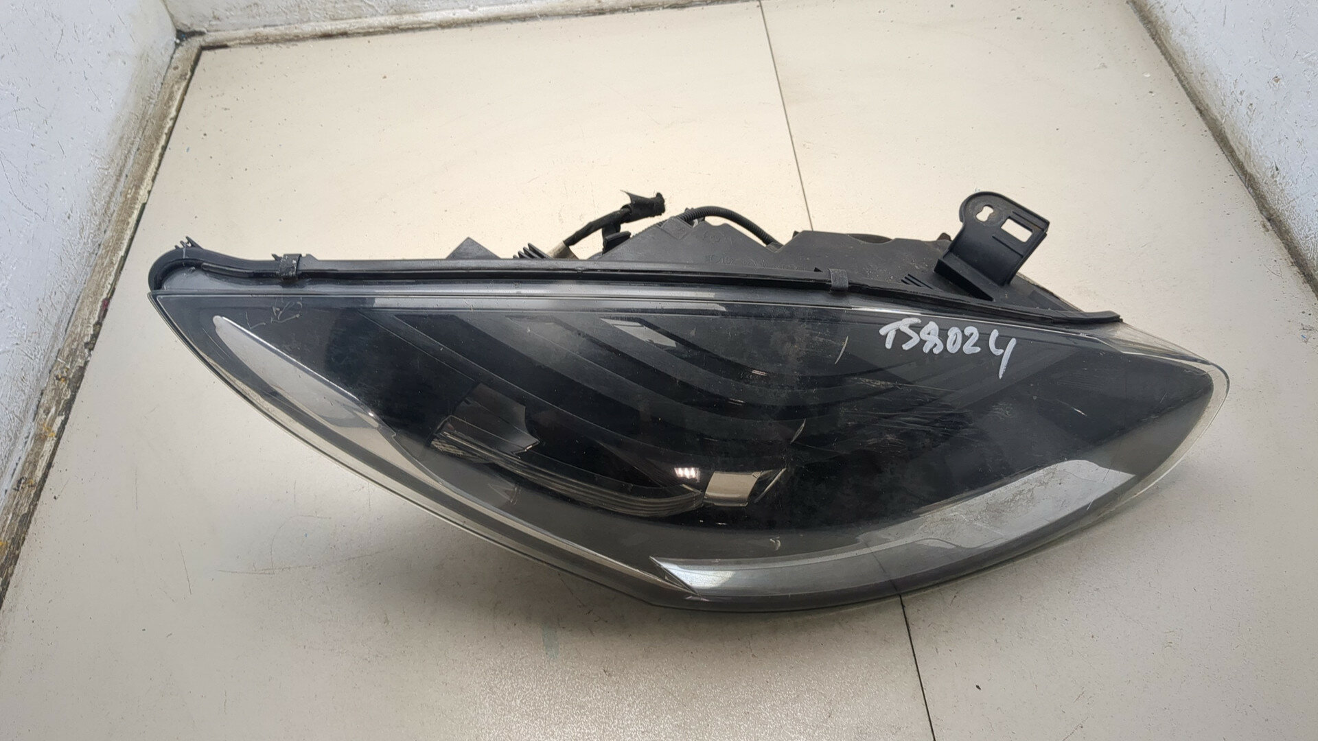 Фара (передняя) правая Renault Megane 3 Б/У