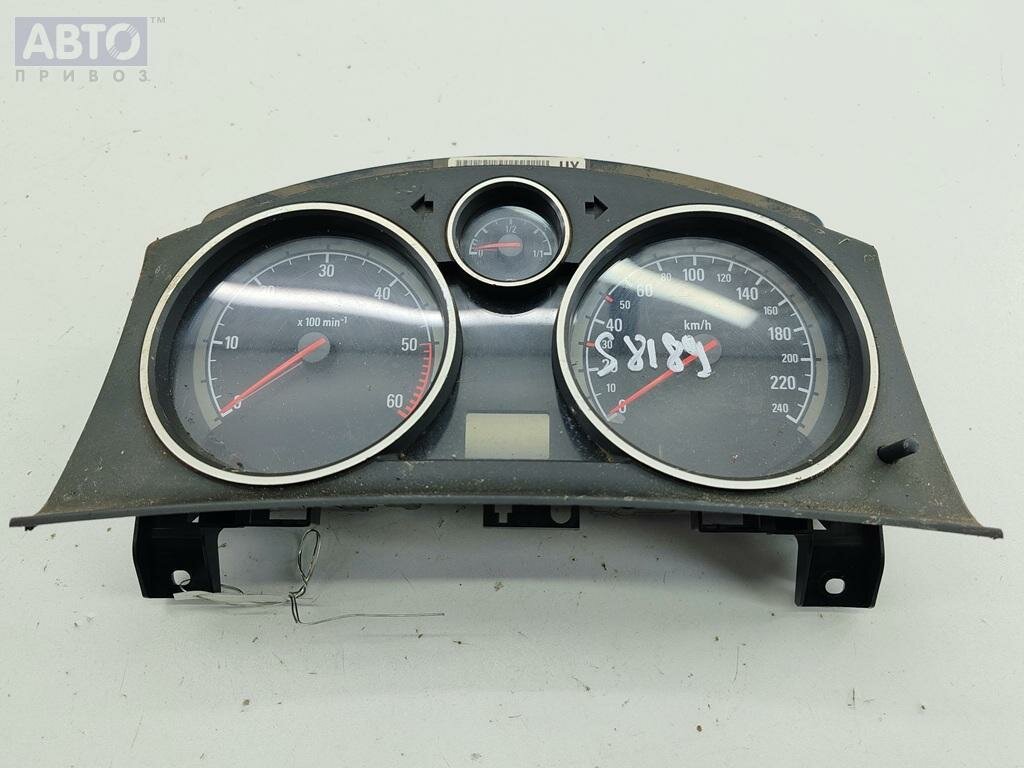 Щиток приборный (панель приборов) Opel Astra H (2004-2009)