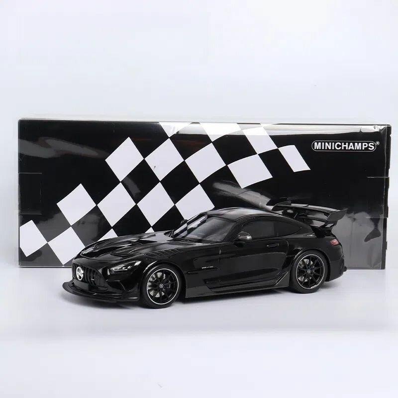 Машинка Minichamps 1:18 Ограниченный выпуск AMG GTR Модель легкосплавного автомобиля