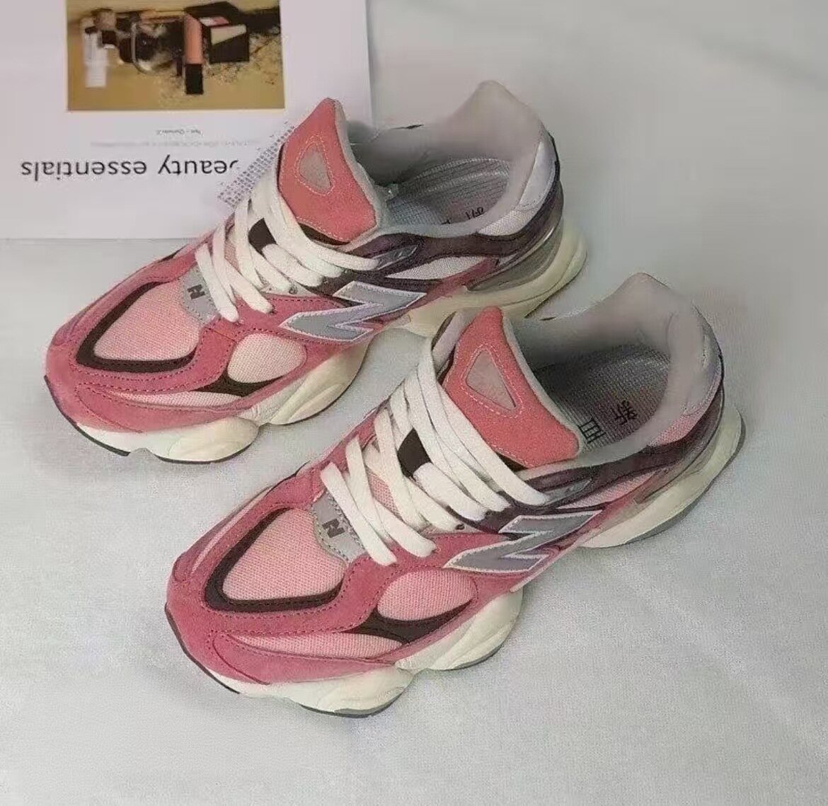 Кроссовки