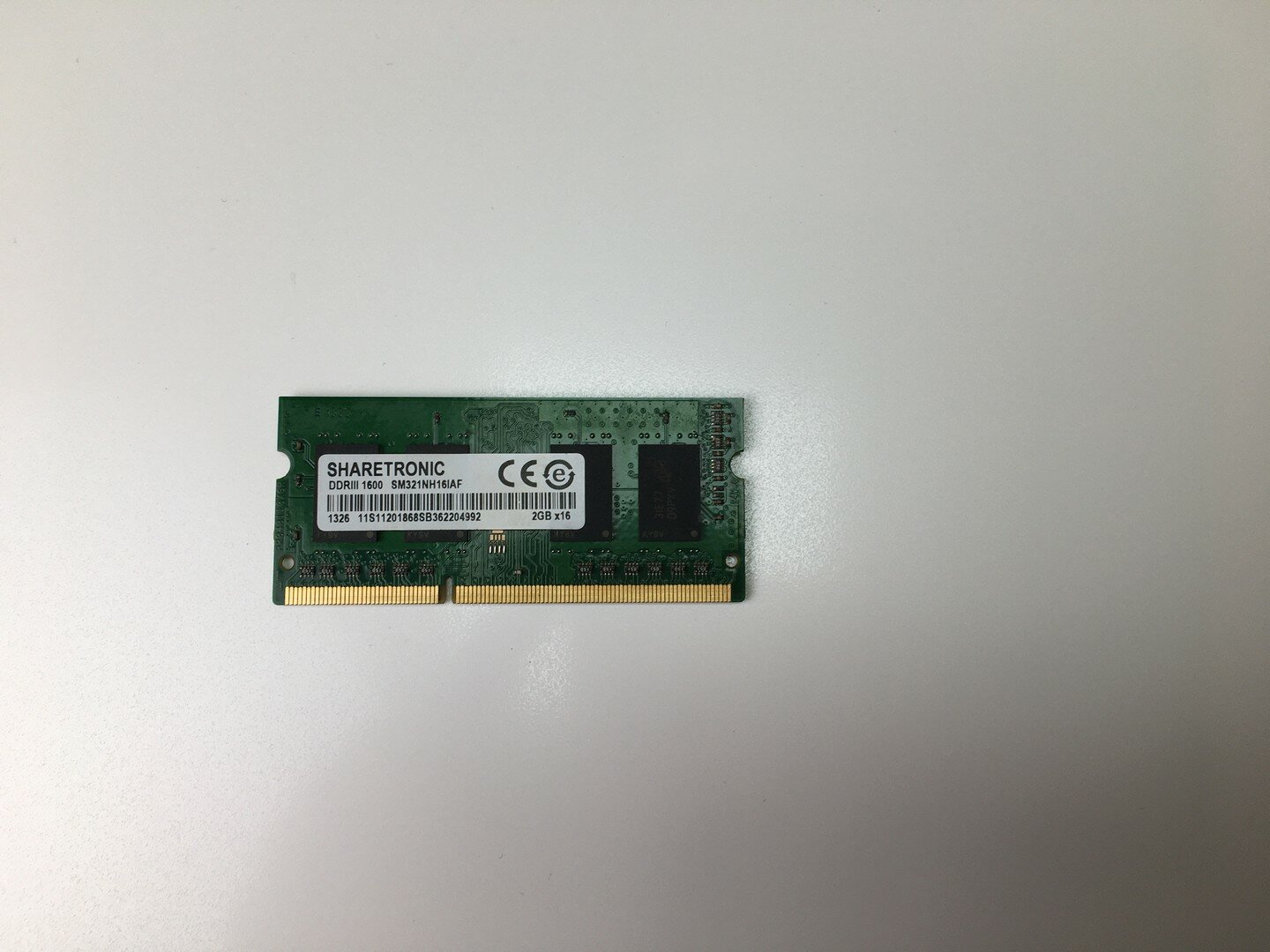 Оперативная память SODIMM 2Gb, DDR3 1600MHz, Sharetronic SM321NH16IAF