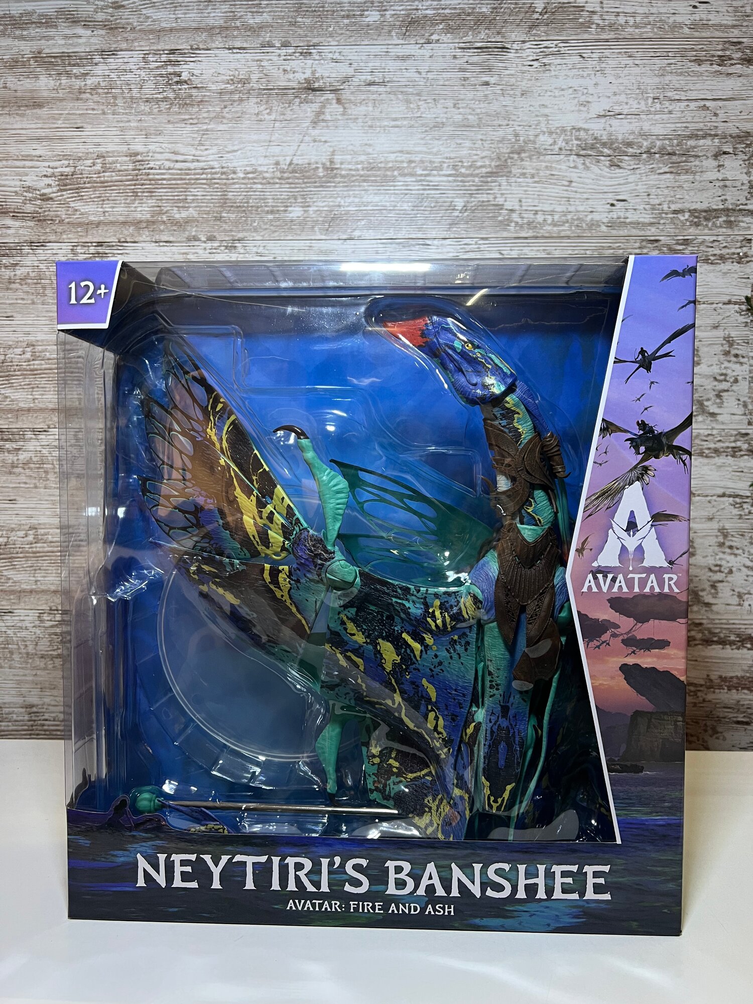 Фигурка Банши Нейтири . Neytiri's Banshee, Avatar: Fire and Ash, 35 см от McFarlane Toys.