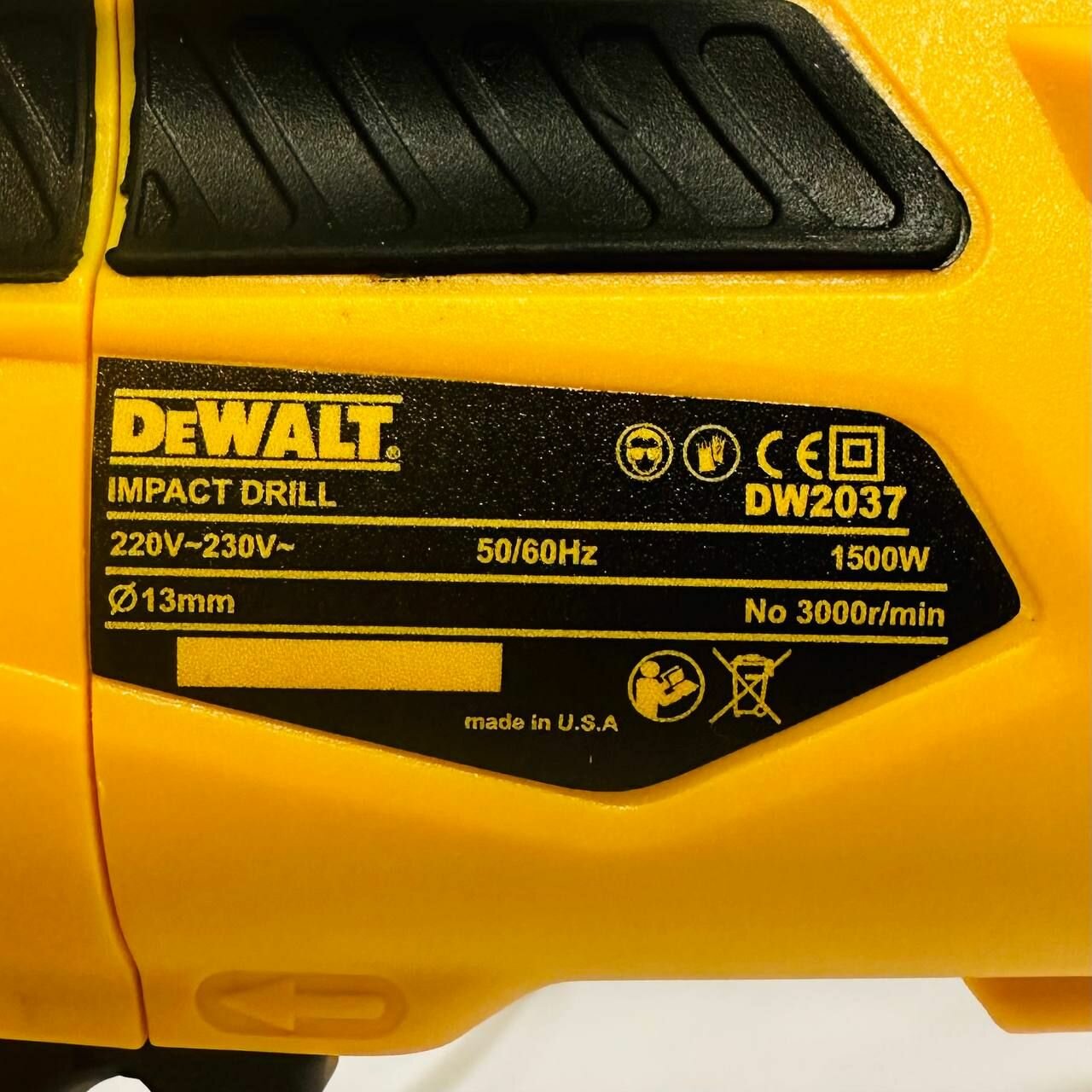 DeWalt Дрель 800 Вт — фото 1