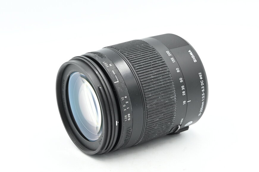 Объектив Sigma 18-200mm f/3.5-6.3 DC Macro OS Canon EF-S