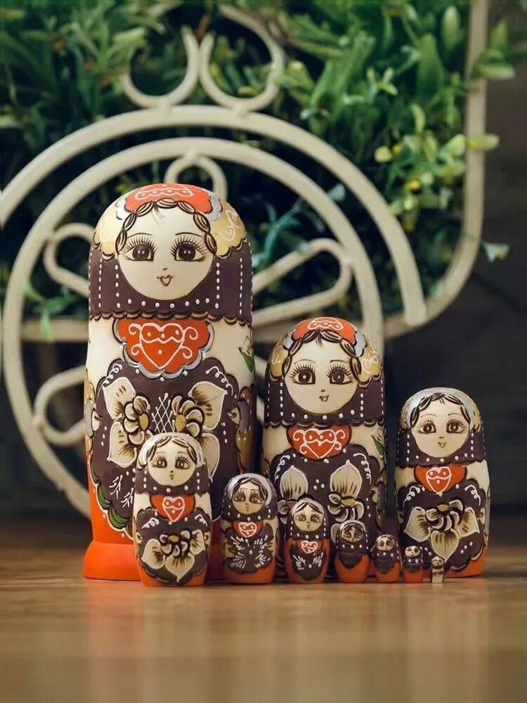 Матрешка 20 см, 10 мест, ручная роспись, классический стиль, сувенир