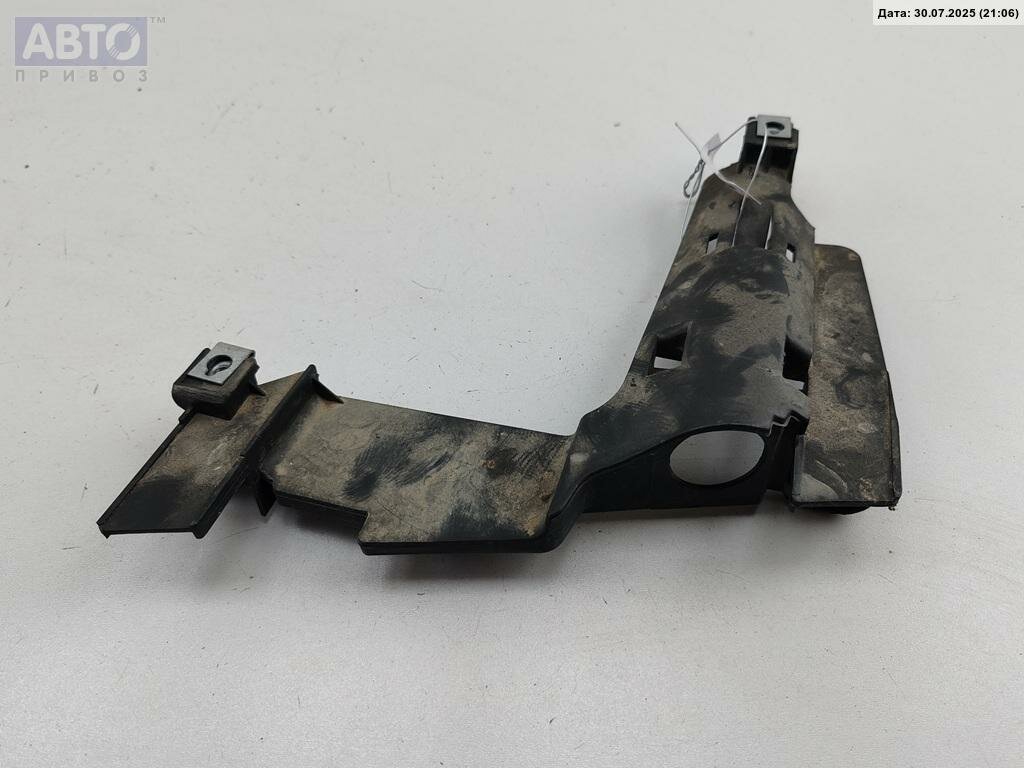 Крепление фары левой BMW 3 E46 (1998-2006)