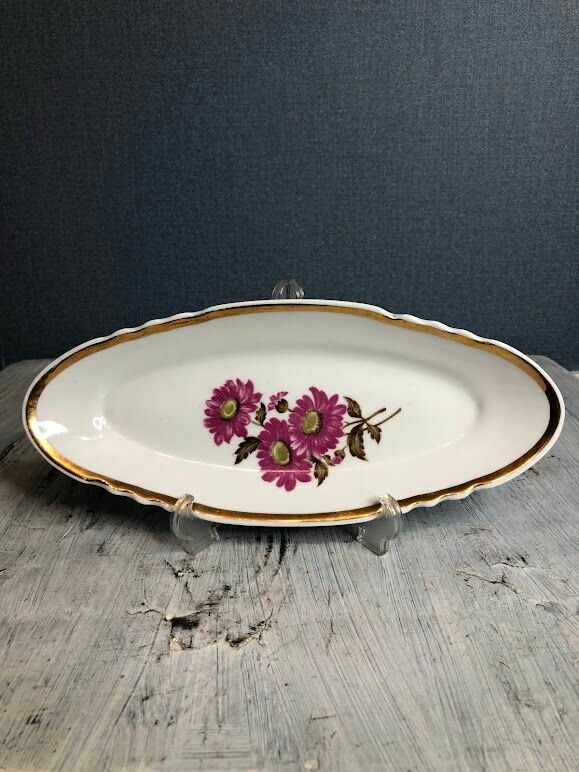 Блюдо/селедочница винтажное, з-д Дулево, СССР "маргаритки", 25*10см, фарфор, позолота