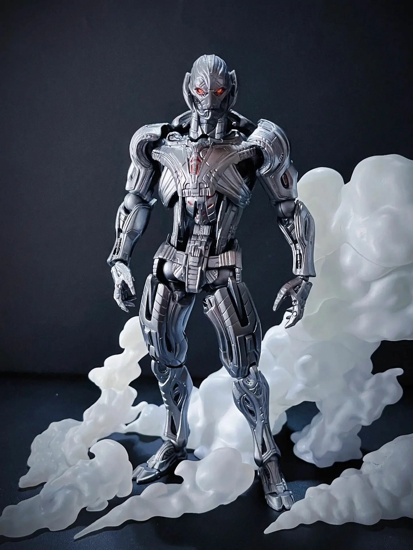 Kaiyodo Amazing Ultron Action Figures Статуя Мстителей Модель коллекции Marvel