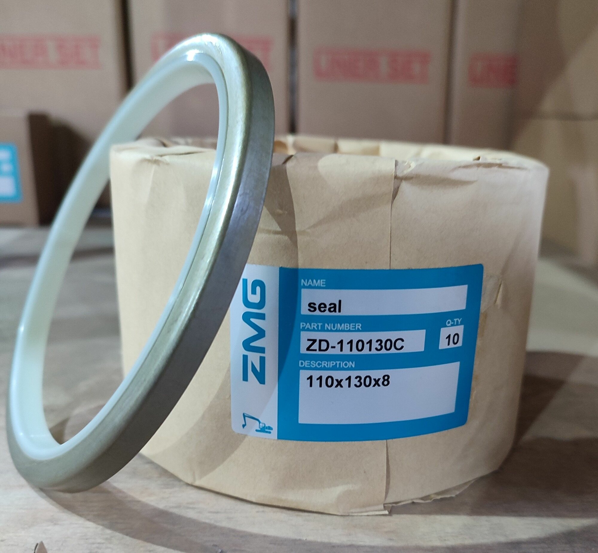 Уплотнение NOK Group ZD-110130C, для экскаваторов Caterpillar 325/329