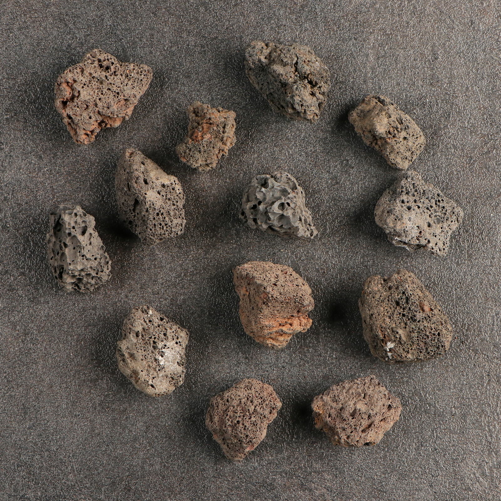 Набор камней коллекционных сувенирных "Обсидиан колотый", кристаллы, фракция 2-3 см, 100 г