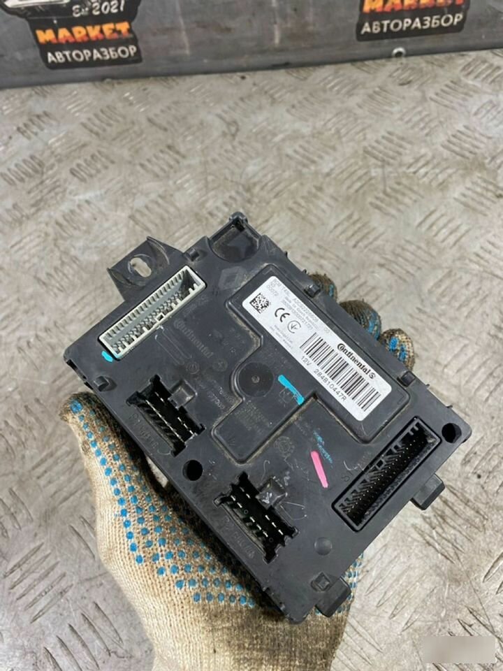 Блок комфорта Renault Logan 2 2018-2022 284B10447R