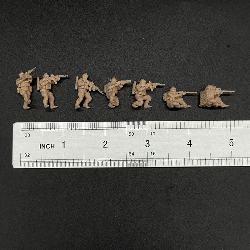 Неокрашенные миниатюрные солдаты Spetsnaz FSB Alpha и Group 1/72 7 фигурок