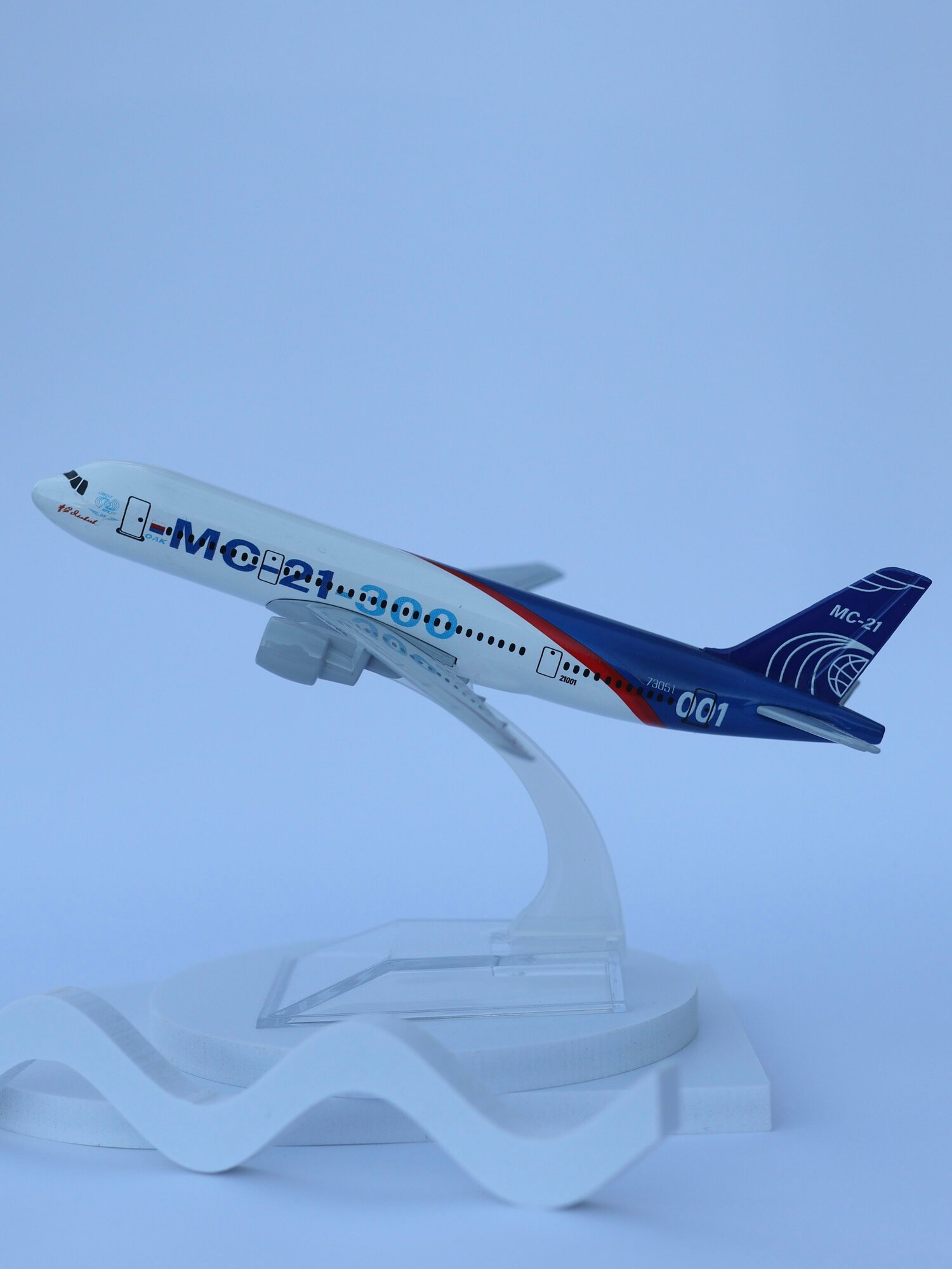 Металлическая модель самолета МС-21